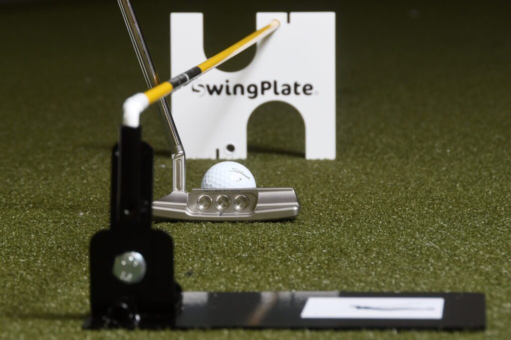 The Swing Plate Putting Gate | Golf Putting Accuracy Trainer