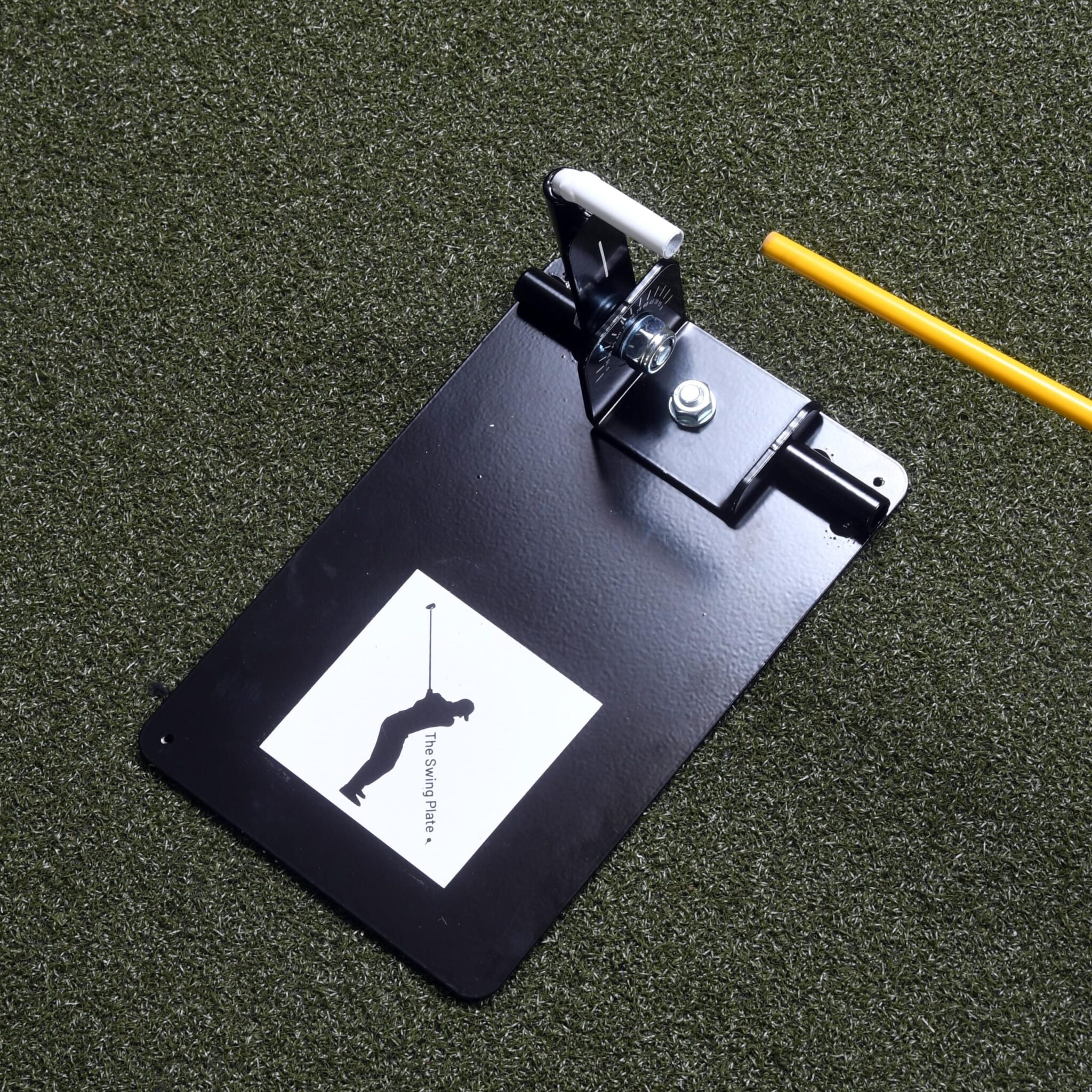 The Swing Plate Putting Gate | Golf Putting Accuracy Trainer